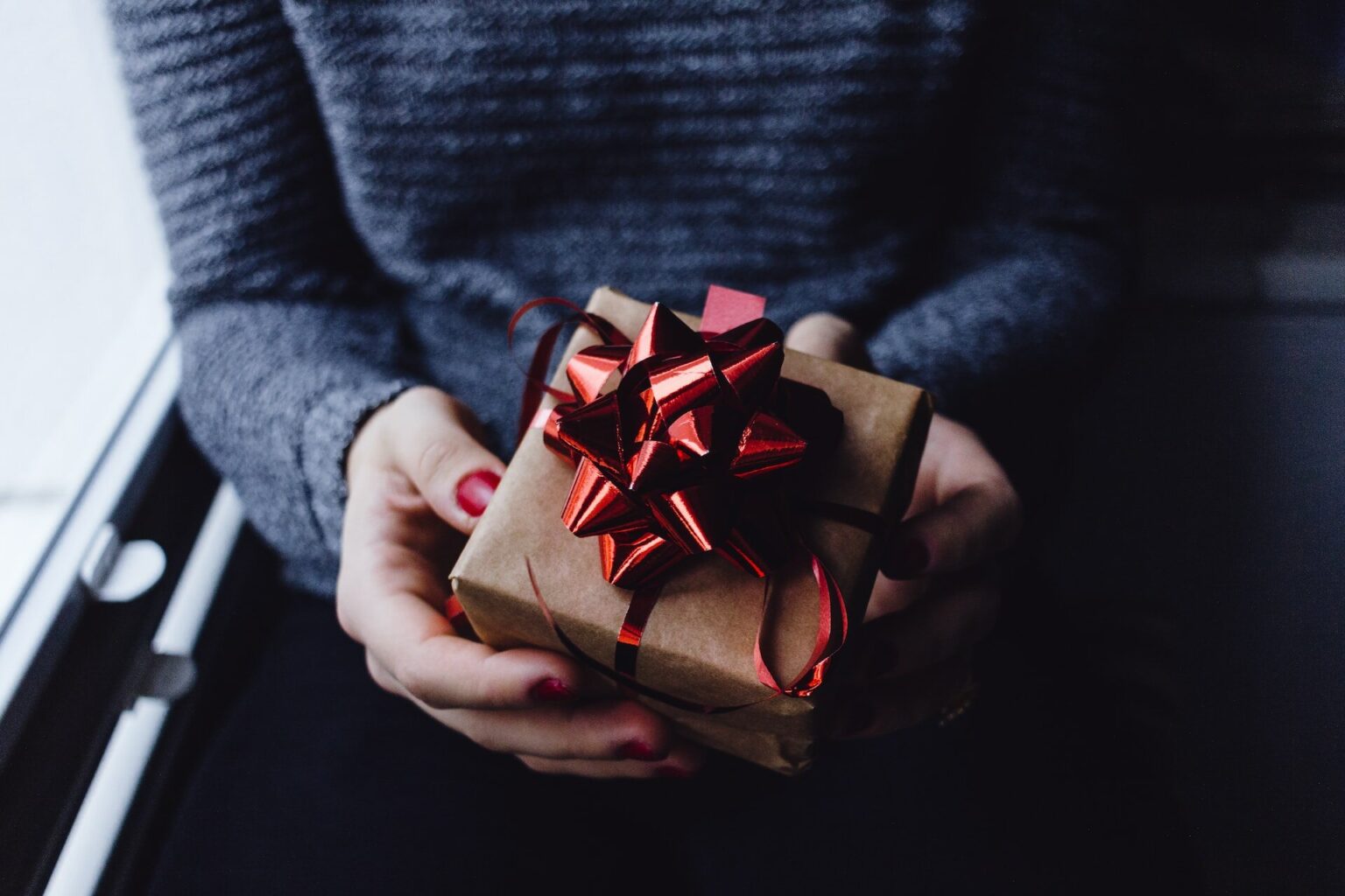 10 amazing gifts for musical theatre lovers | BBC Maestro