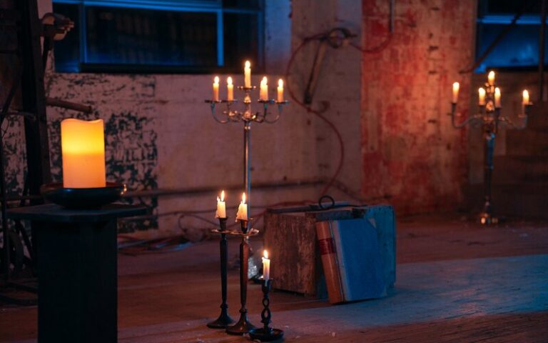 A guide to comic book styles | BBC Maestro