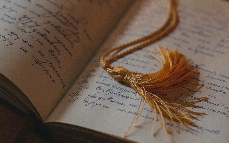 How to use rhythm in writing | BBC Maestro