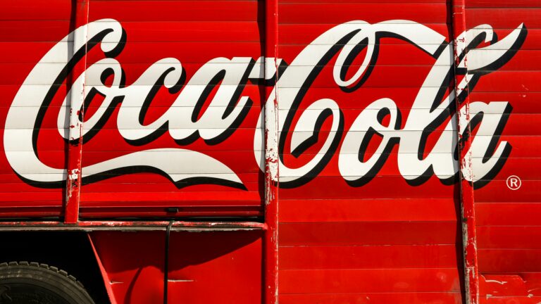 Seven inspiring lettering styles | BBC Maestro